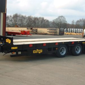 33T GROSS LOW LOADER - Herbst Machinery Ltd