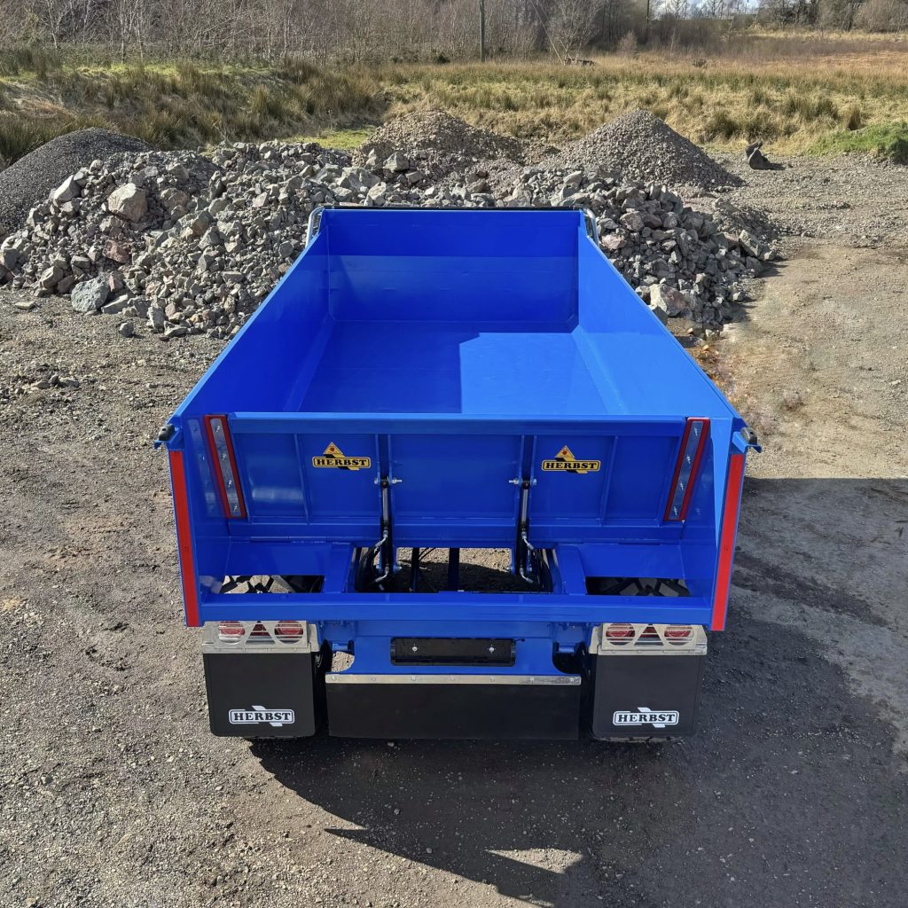 SUPER 18T DUMP TRAILER - Herbst Machinery Ltd