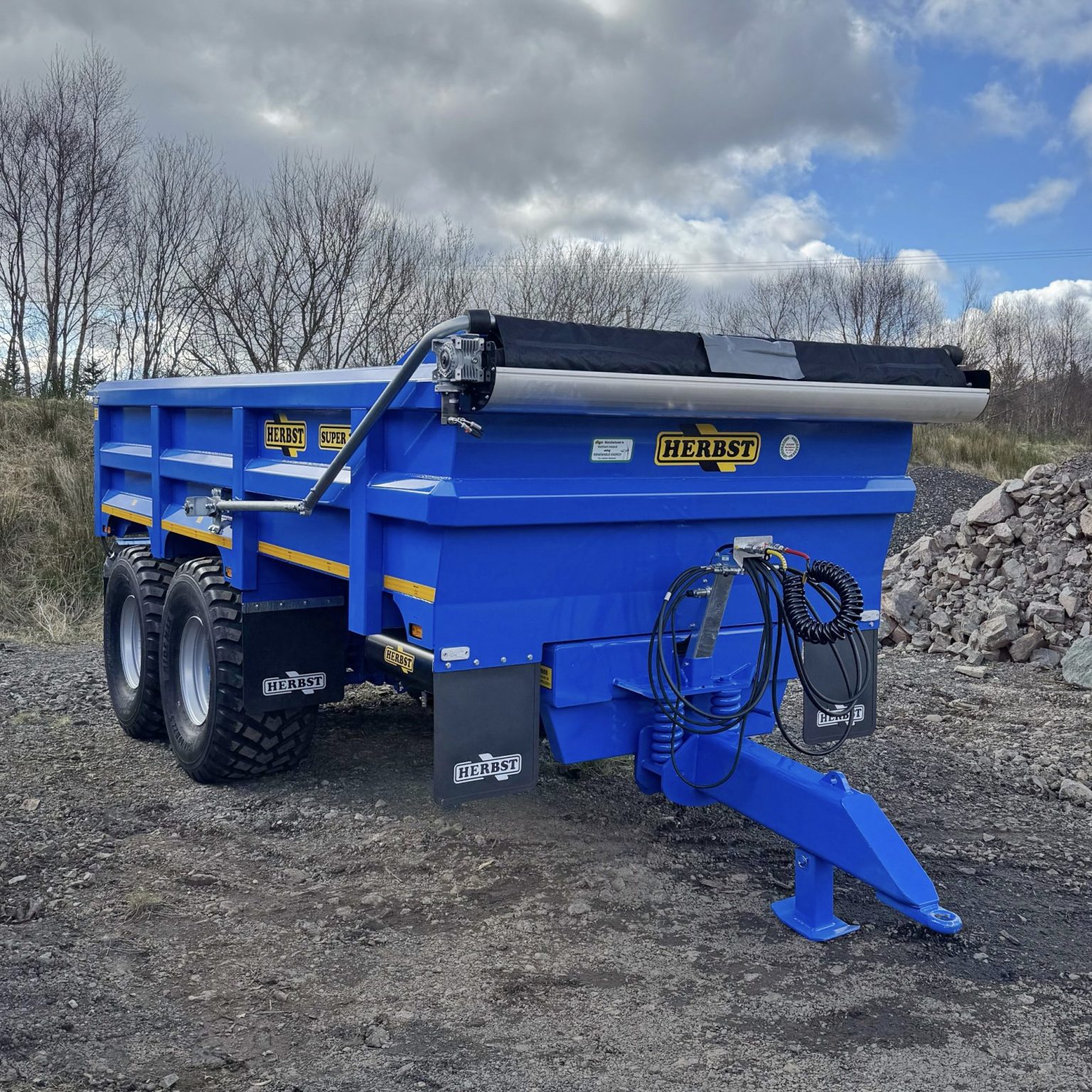 Dump Trailers Archives - Herbst Machinery Ltd