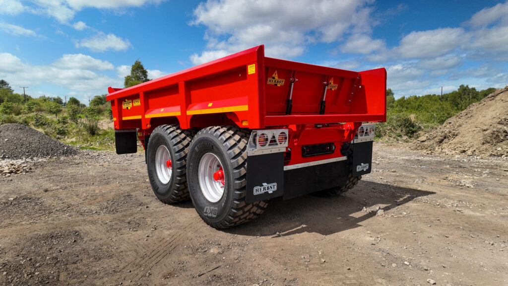 Super 14T Dump Trailer - Herbst Machinery Ltd